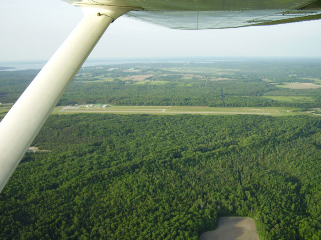 Huronia Airport | CYEE Huronia/Midland ON